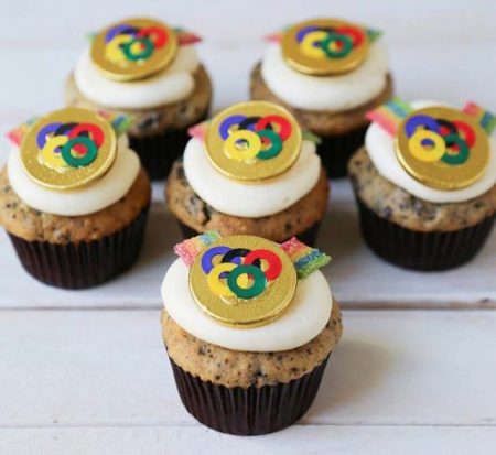 Medal Cake | If Your Custom Medals can be Eaten or Worn > GS-JJ.com